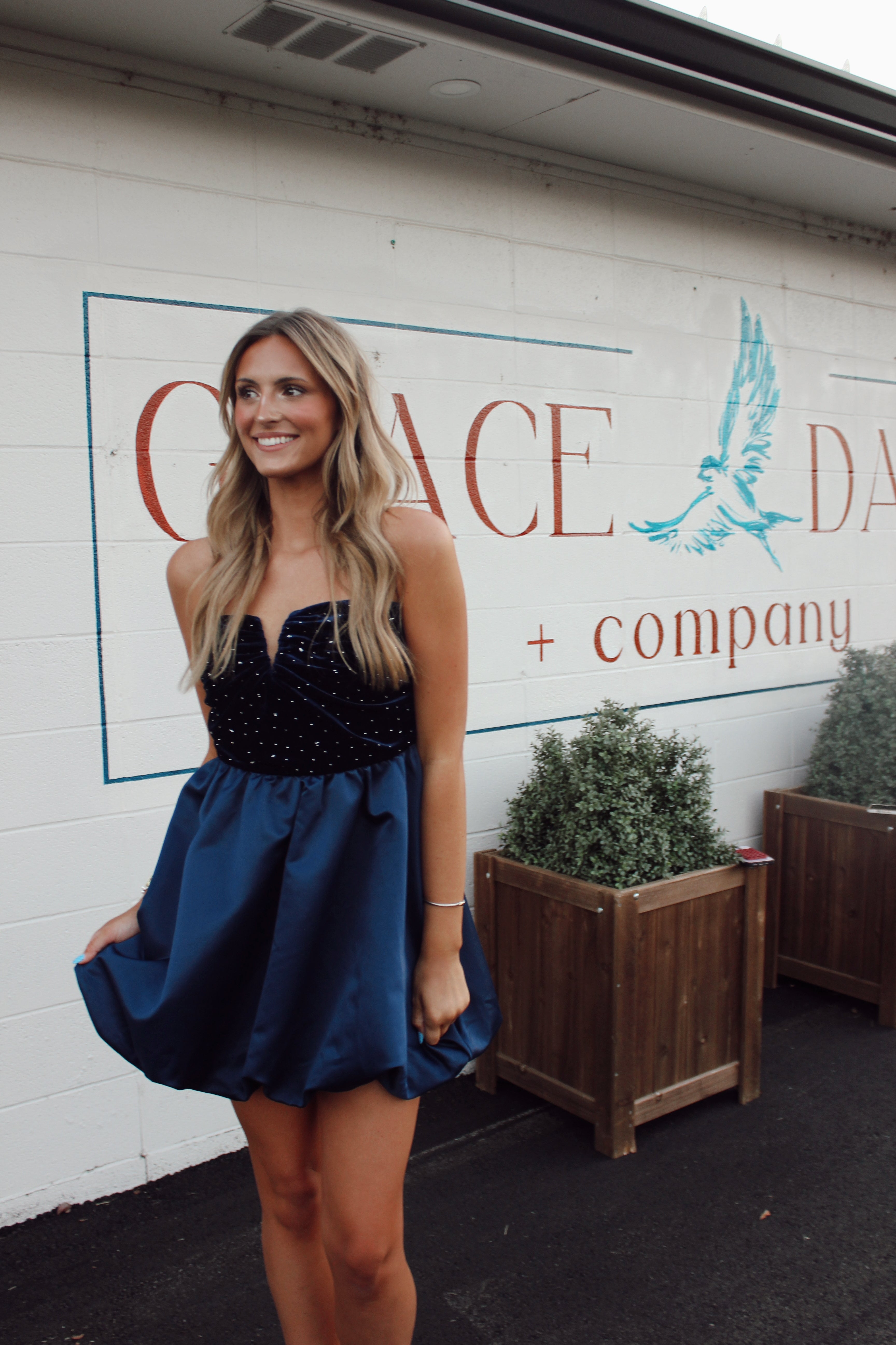 Neely Navy Mini Dress – Grace Davis + Company